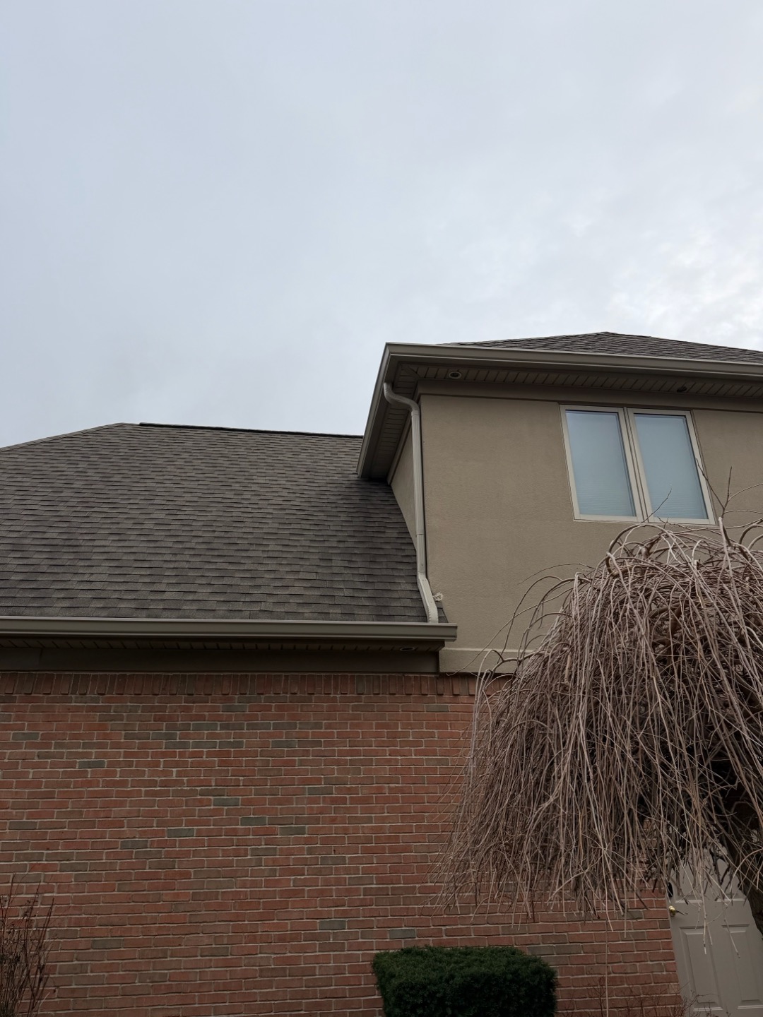 6 Inch Clay Seamless Gutter Installed in Washington, MI